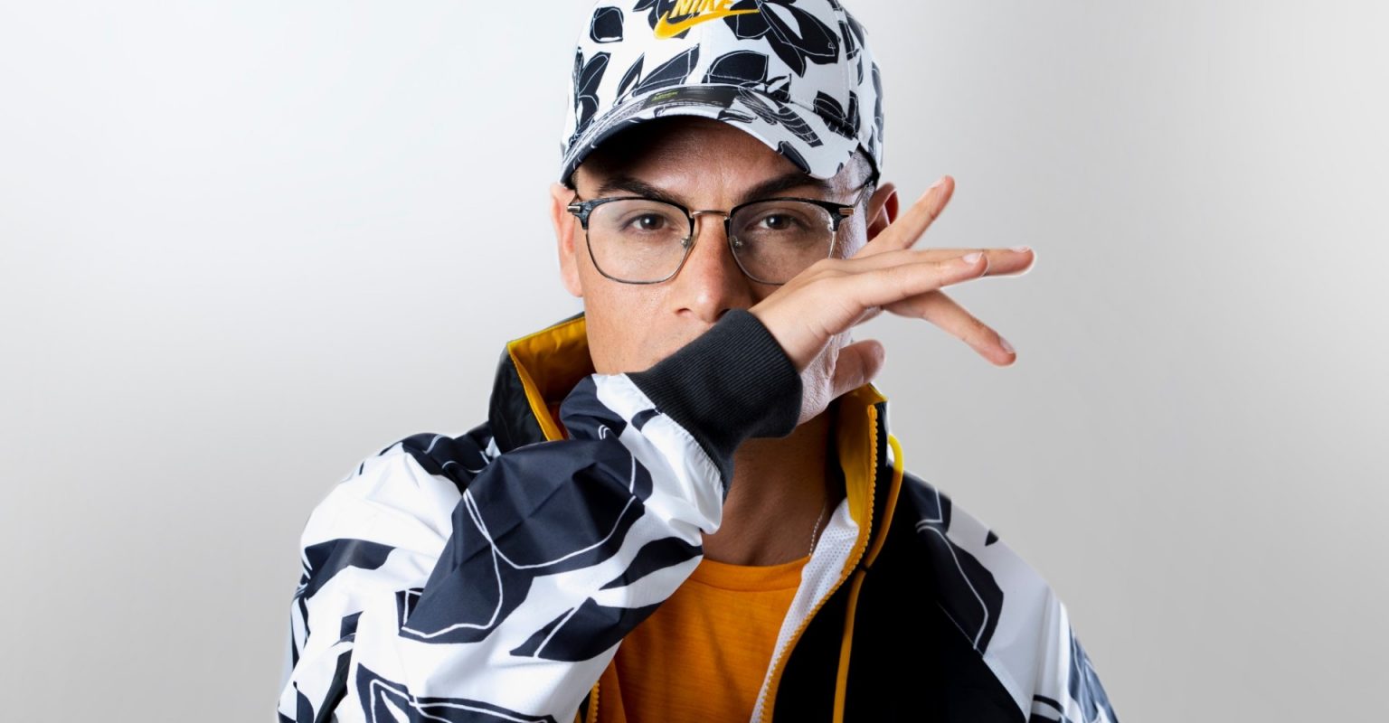 [Entrevista] ADIONE, artista chileno: “Todo es posible, seas de donde seas”