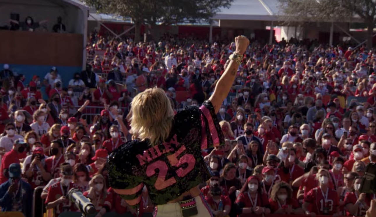 La icónica presentación de Miley Cyrus en el Super Bowl 🏈💕